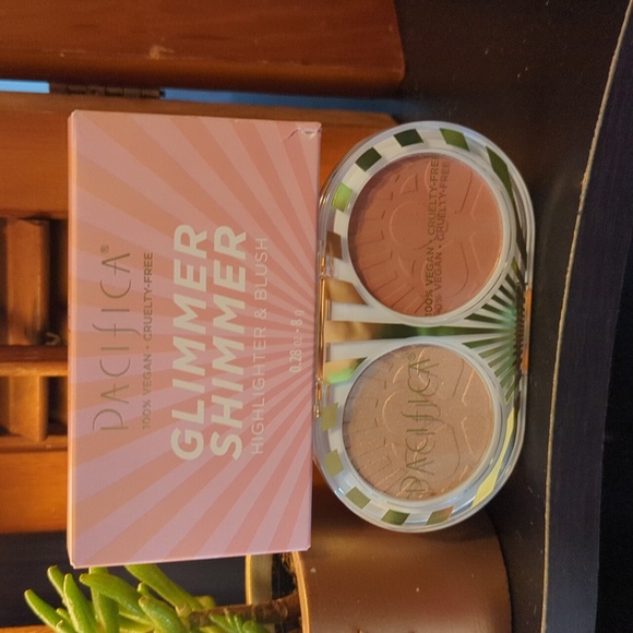 Pacifica | Makeup | Pacifica Glimmer Shimmer Highlighter Blush Duo ...